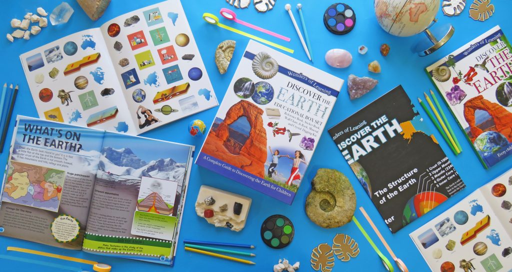 Wonders of Learning Box Set – Discover The Earth – Headstart