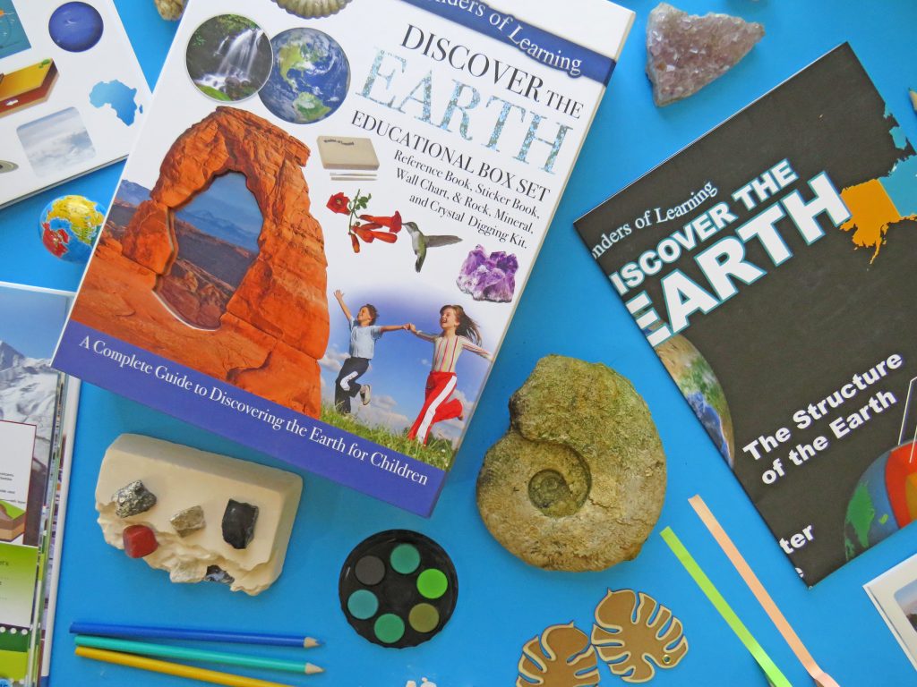 Wonders of Learning Box Set – Discover The Earth – Headstart